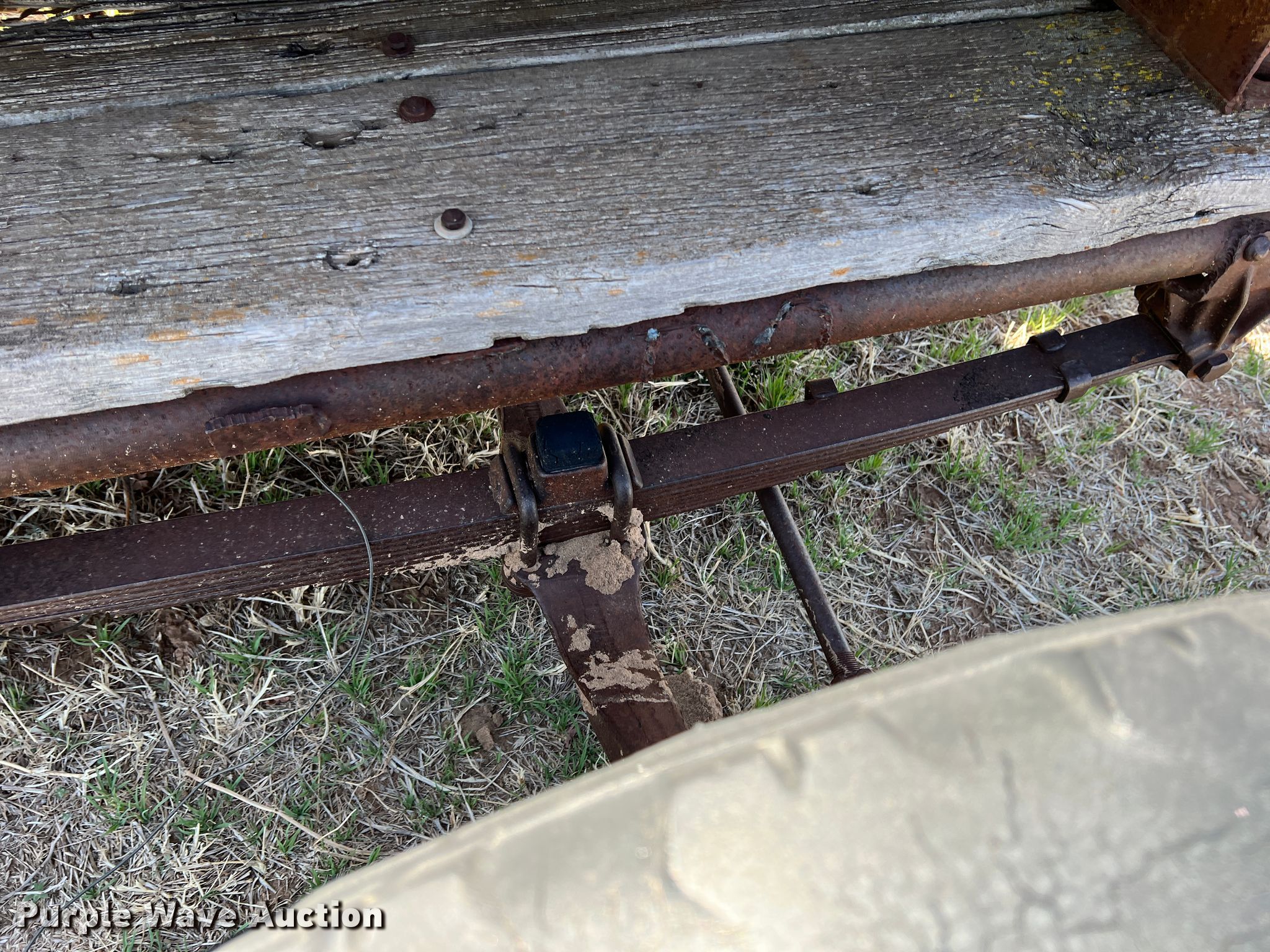 Smithway propane tank in Laverne, OK | Item IG9362 sold | Purple Wave