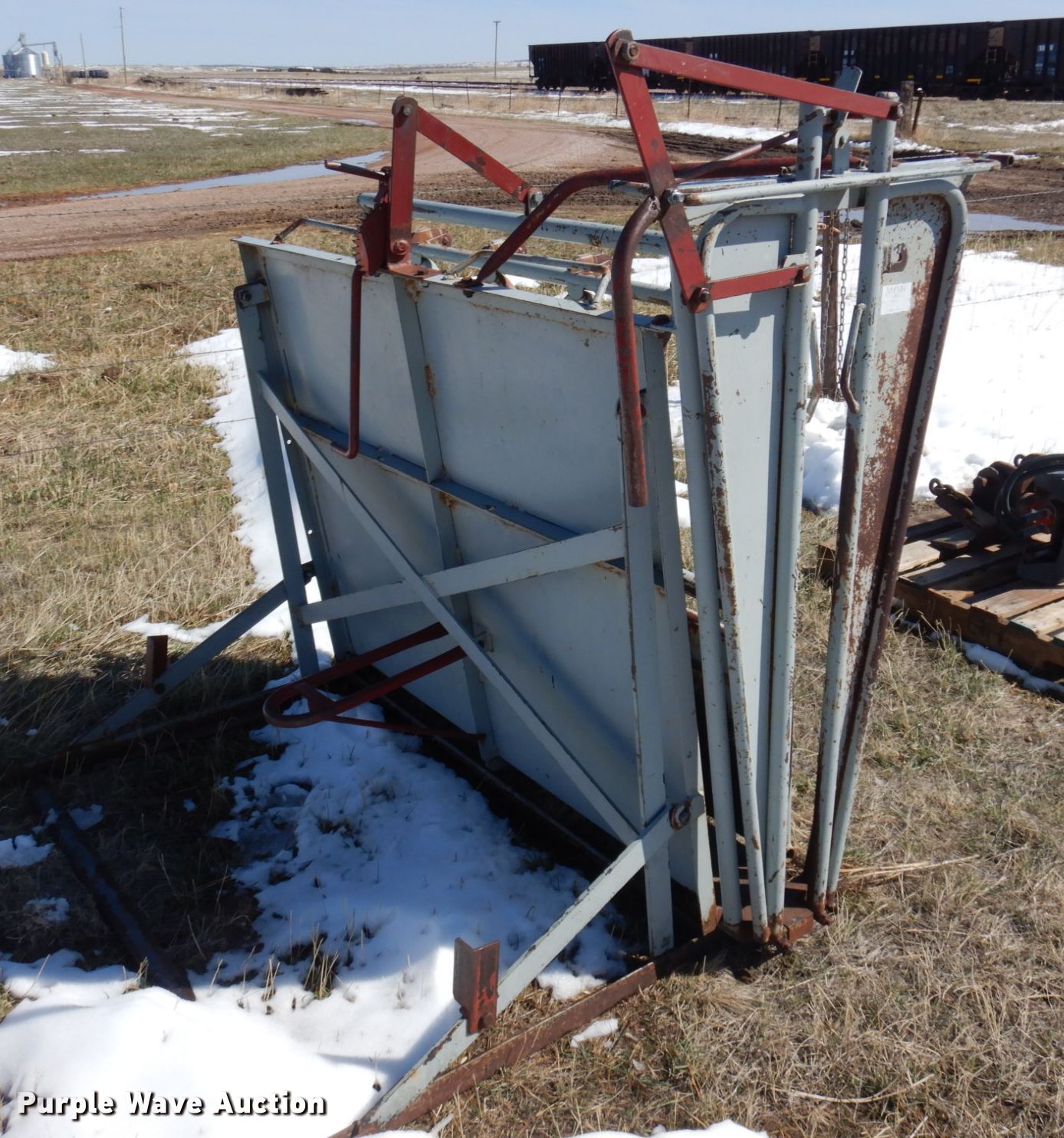 WW Livestock Systems calf table in Chadron, NE | Item KU9705 sold ...