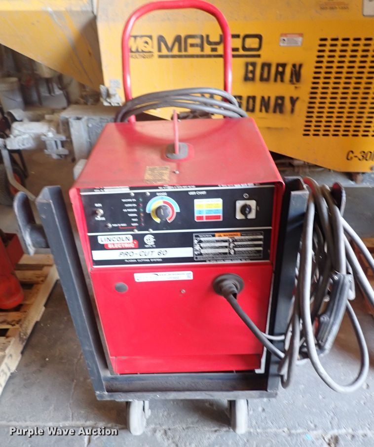 Lincoln Pro Cut 60 plasma cutter in Wichita, KS | Item HR9881 sold ...