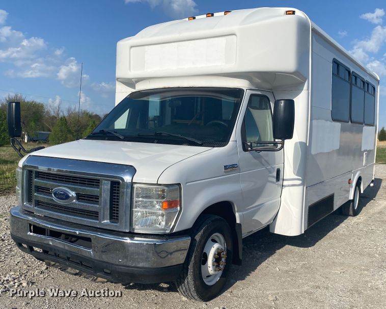 2013 Ford E450 shuttle bus in Collinsville, OK | Item JN9282 sold ...