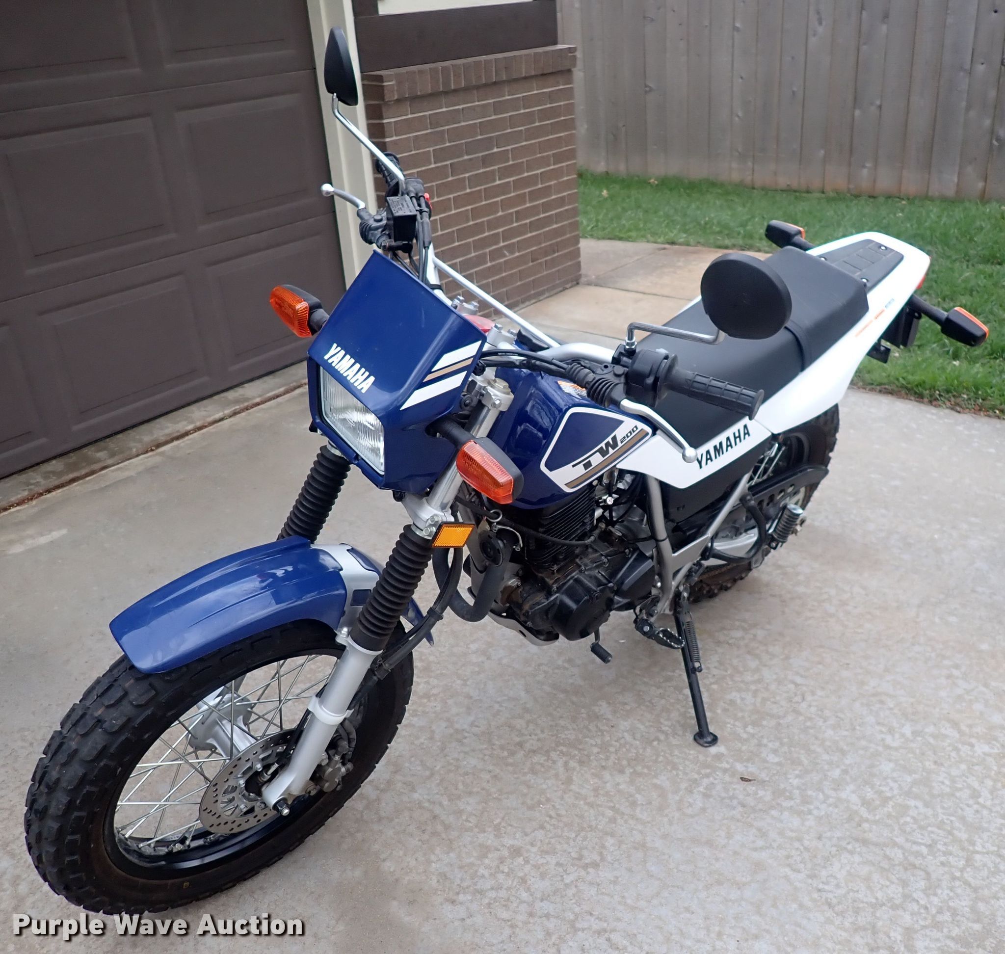 2017 Yamaha TW200 motorcycle in Hesston, KS | Item HR9867 sold | Purple ...