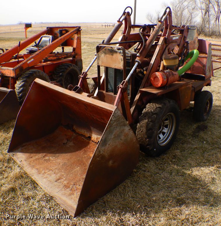 Skid steer loader in Huron, SD | Item KT9083 sold | Purple Wave