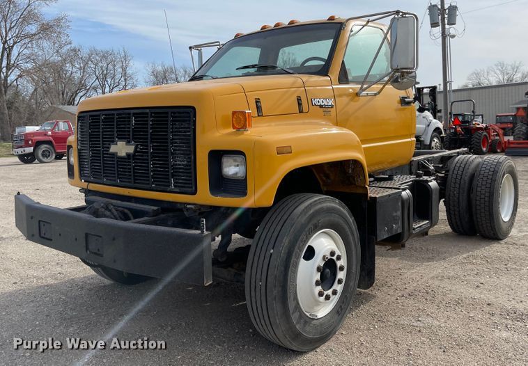 1993 Chevrolet Kodiak C6500 truck cab and chassis in Wamego, KS | Item ...