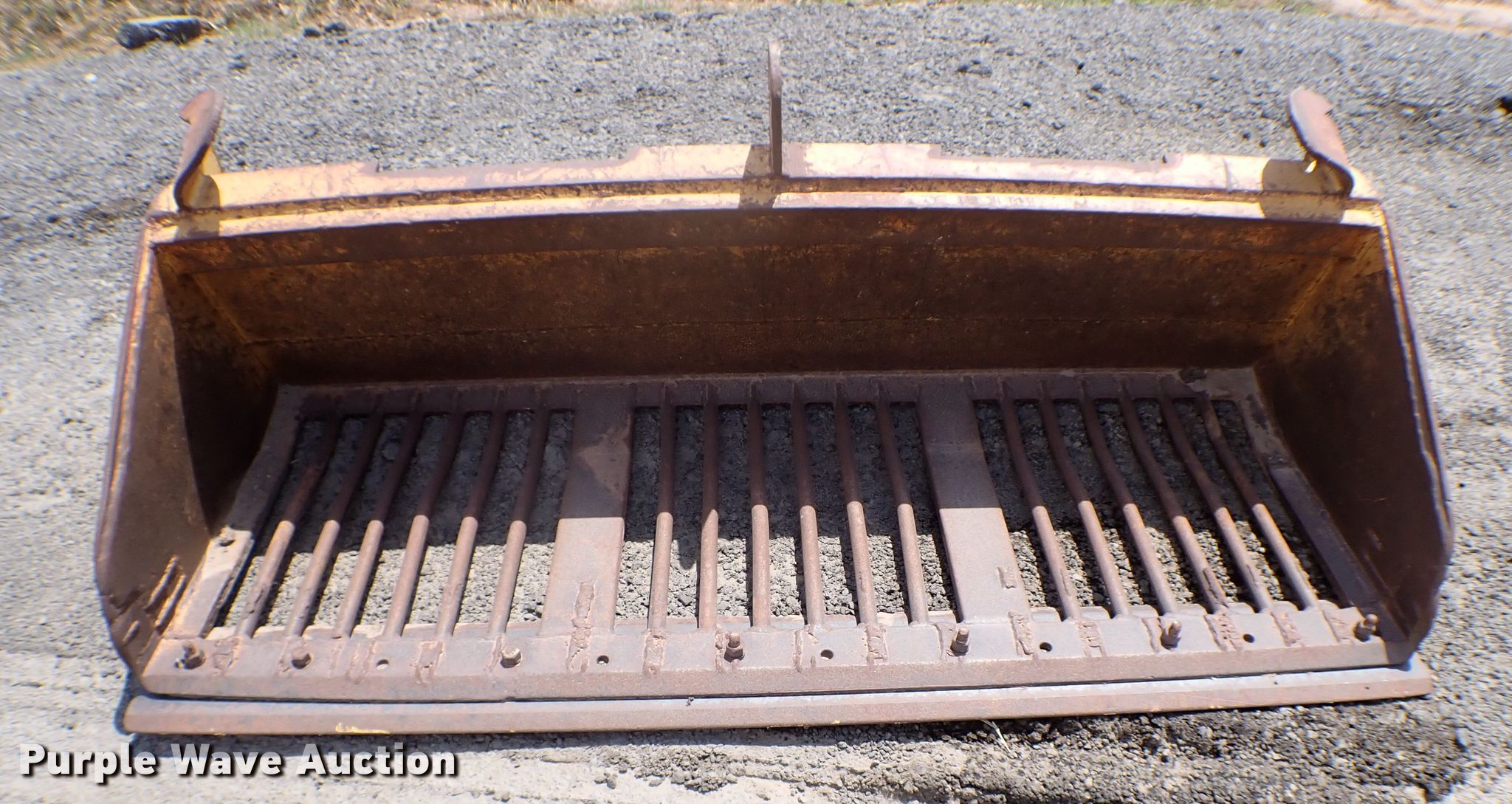 75" W skid steer bucket in Edmond, OK | Item IY9232 sold | Purple Wave