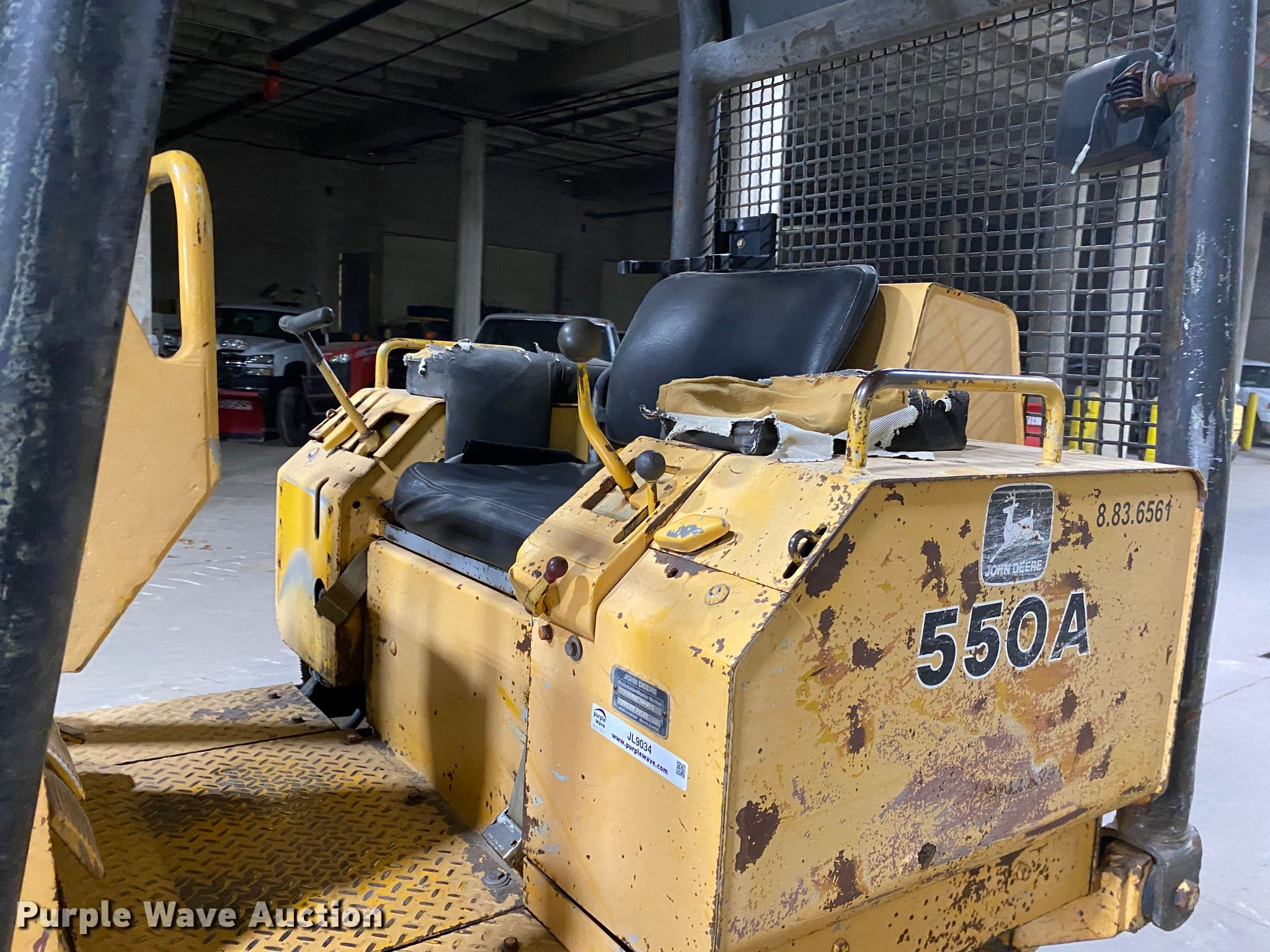 1984 John Deere 550A dozer in Tulsa, OK | Item JL9034 sold | Purple Wave