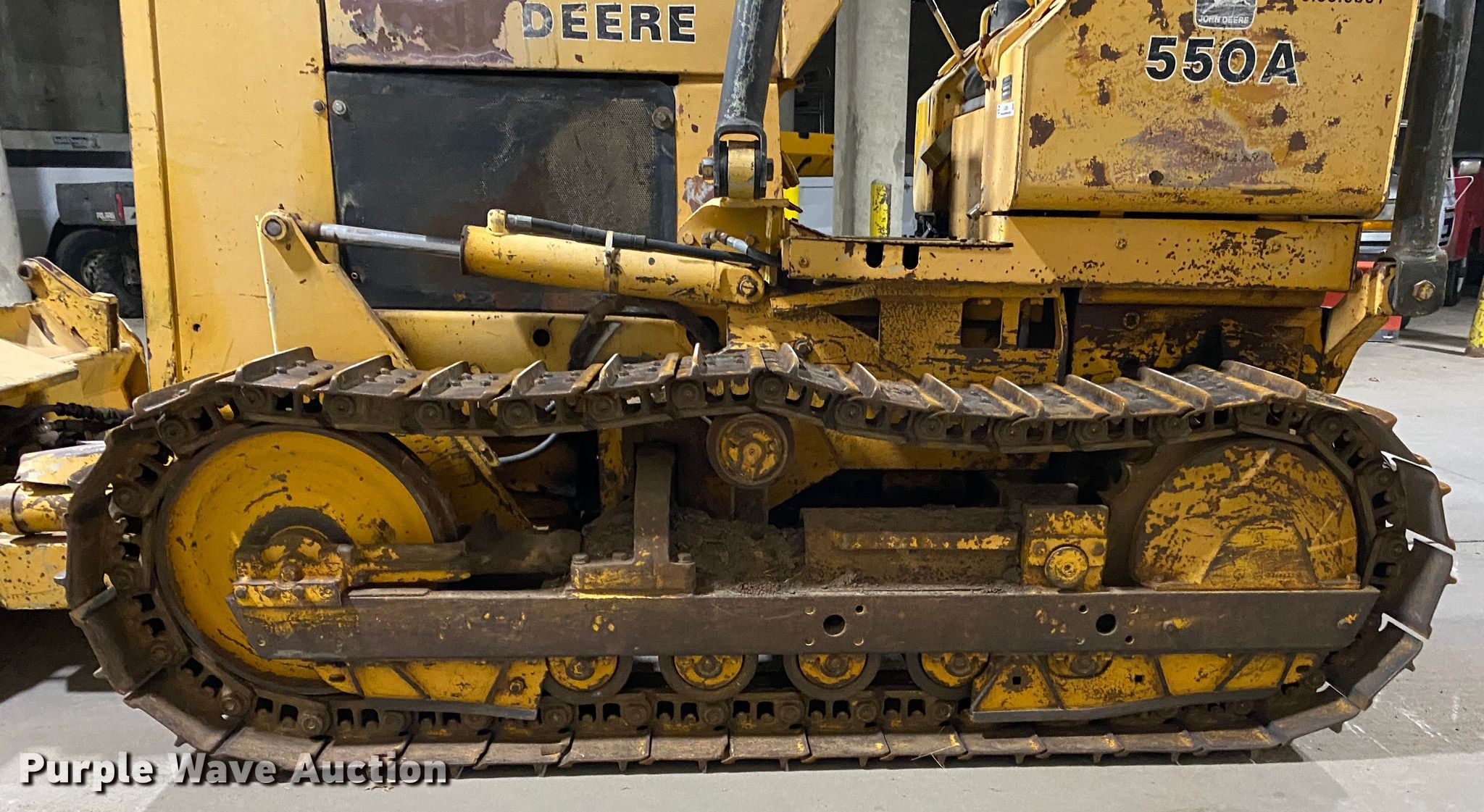 1984 John Deere 550A dozer in Tulsa, OK | Item JL9034 sold | Purple Wave