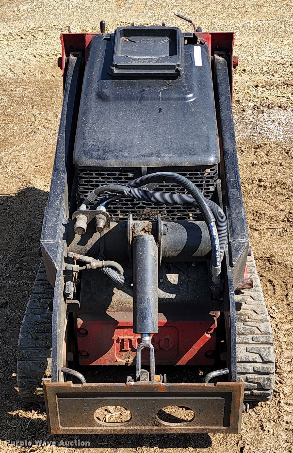 Toro 22306 compact utility loader in Independence, MO | Item KT9801 ...