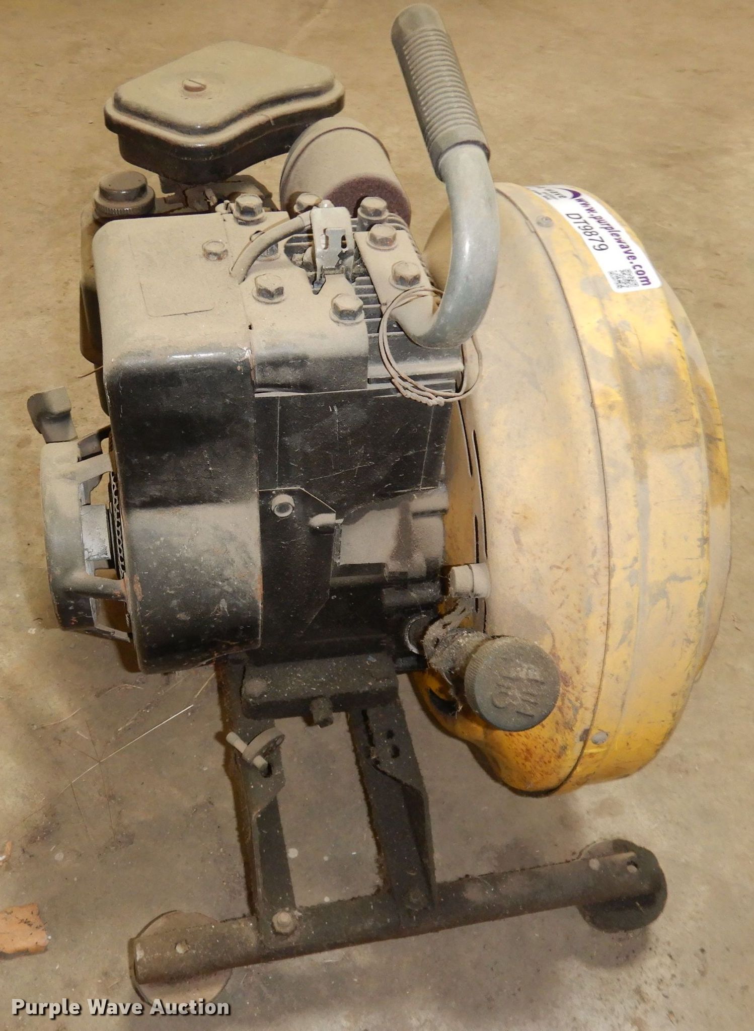 Mccullough generator in Perry , KS | Item DT9879 sold | Purple Wave