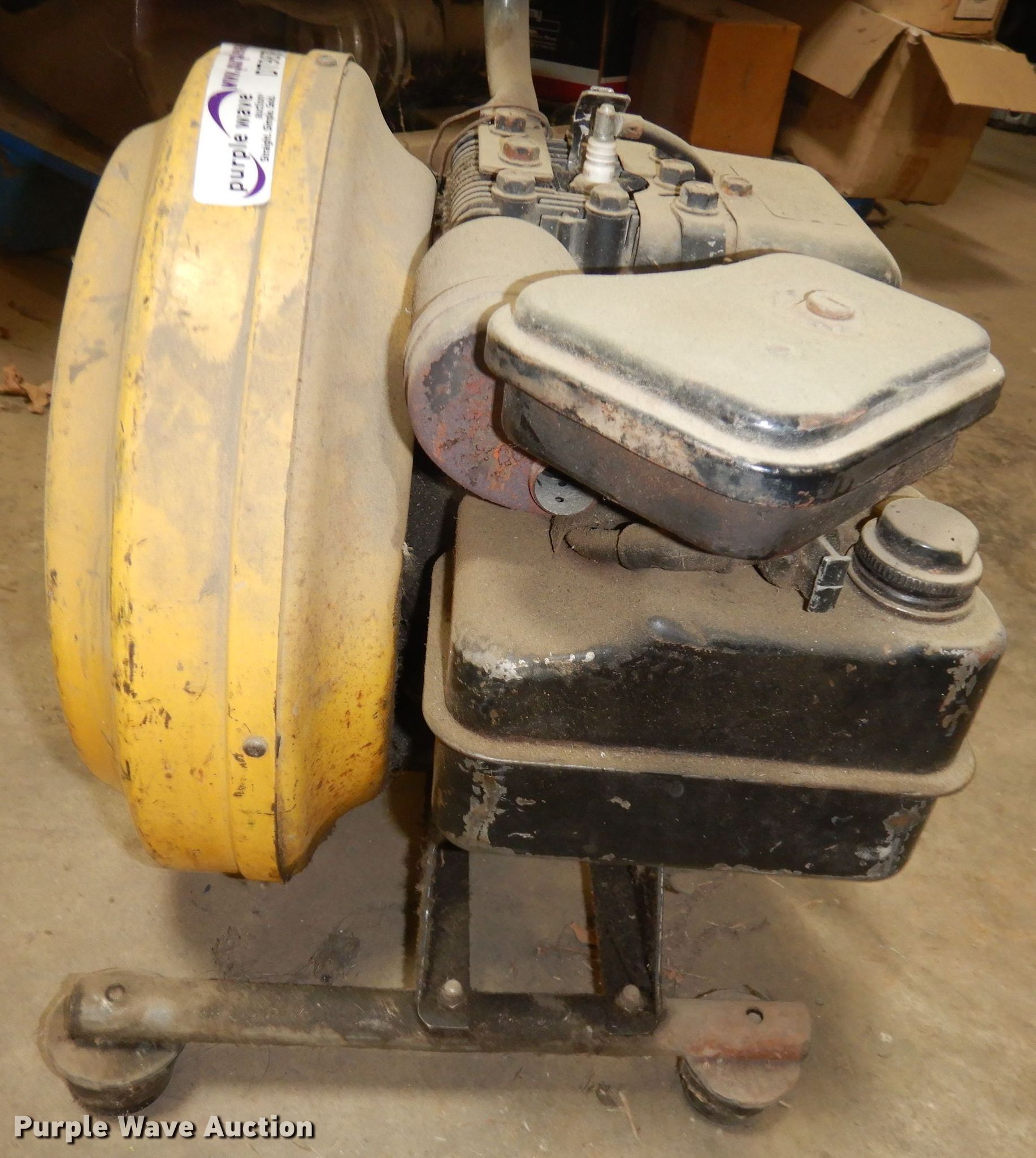 Mccullough generator in Perry , KS | Item DT9879 sold | Purple Wave