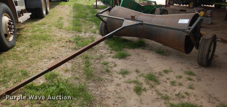 Farm King canola roller in Geary, OK | Item DK0843 sold | Purple Wave