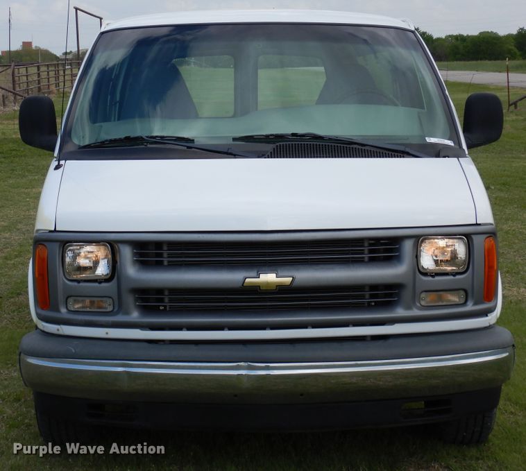 1998 Chevrolet Express 1500 van in Ardmore, OK | Item KR9784 sold ...