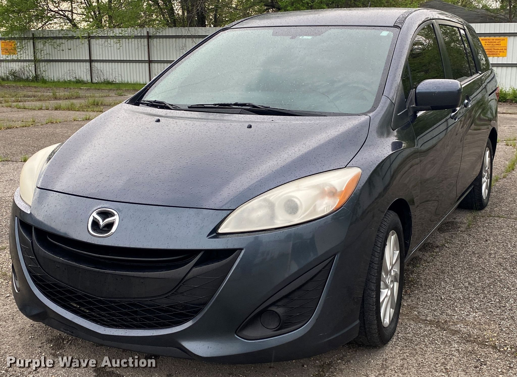 2011 Mazda Mazda5 van in Catoosa, OK | Item JL9027 sold | Purple Wave
