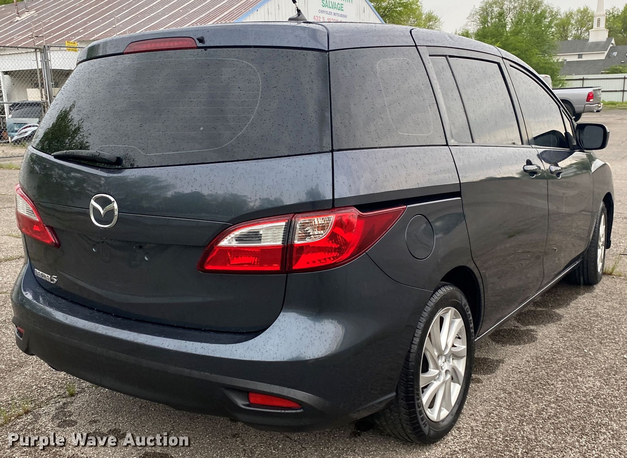 2011 Mazda Mazda5 van in Catoosa, OK | Item JL9027 sold | Purple Wave