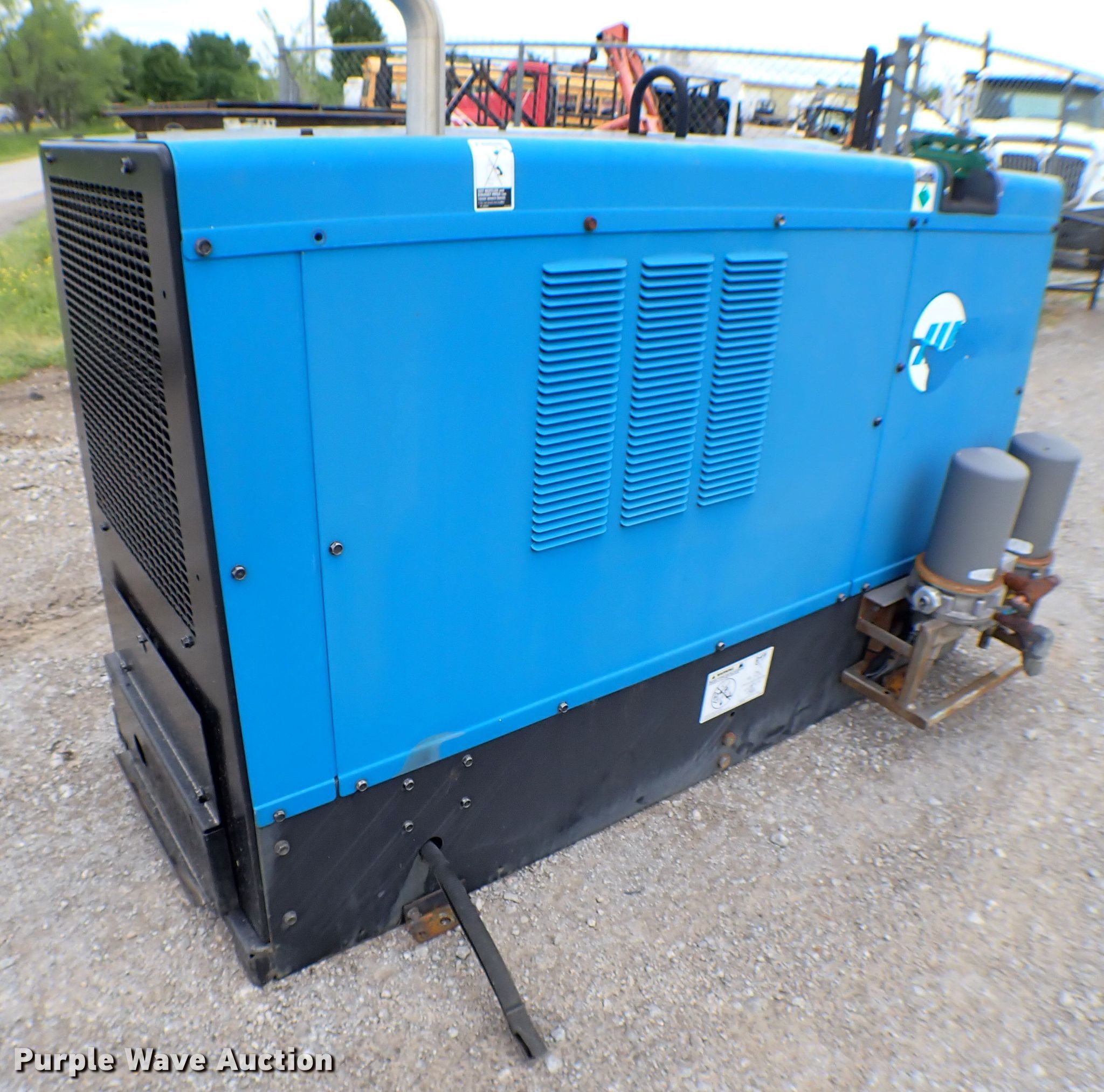 Miller Big Blue Air Pak welder in Collinsville, OK | Item JU9207 sold ...