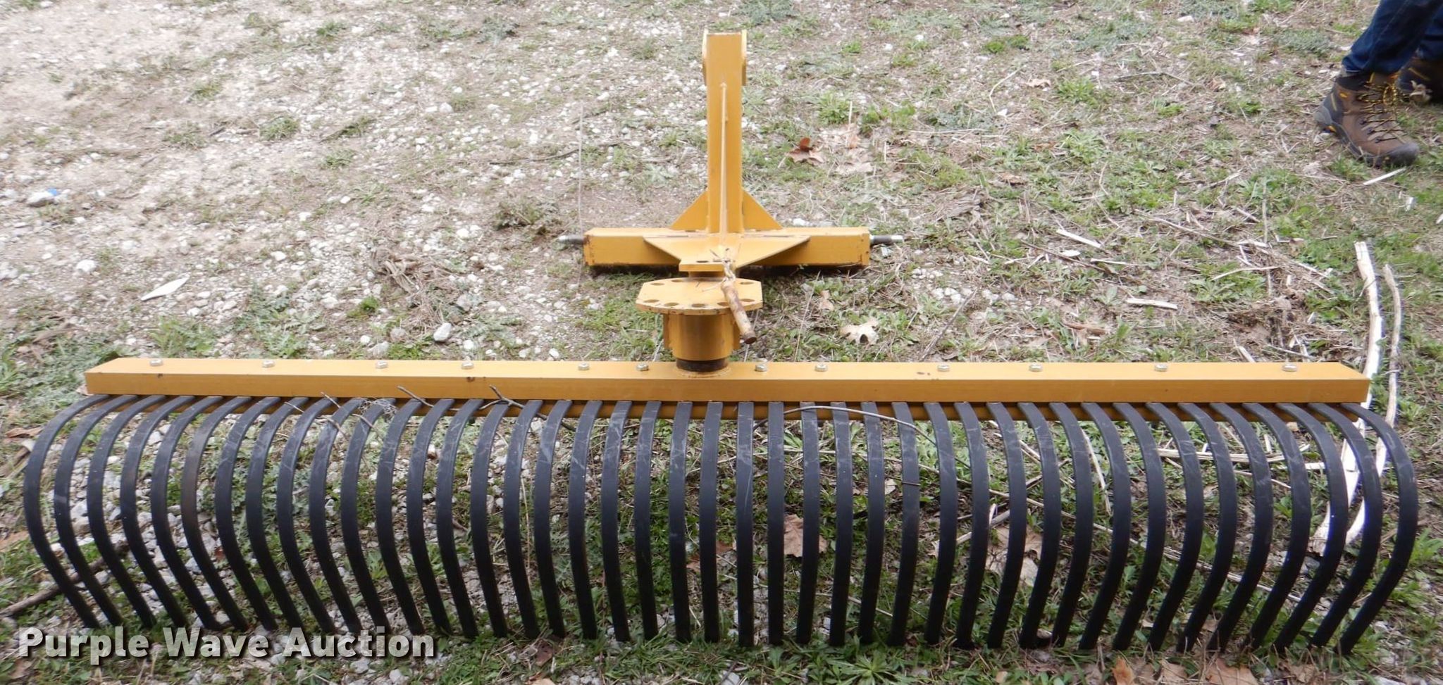 Tarter 7'W landscape rake in Swisher, IA | Item MF9040 sold | Purple Wave