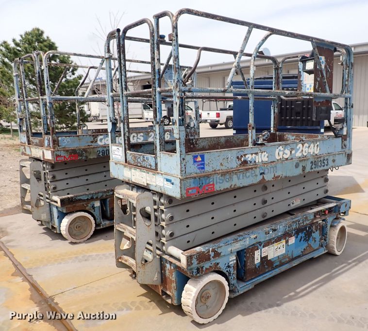 Genie GS-2640 scissor lift in Wichita, KS | Item DI1947 sold | Purple Wave