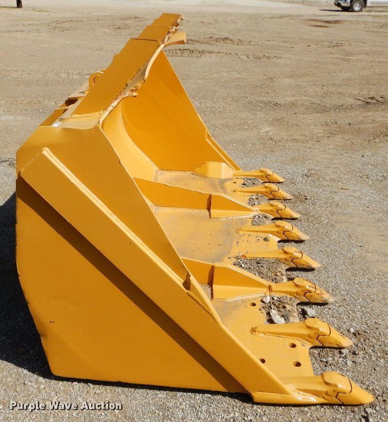 Caterpillar 953 101"W loader bucket in Kansas City, KS | Item JX9167 ...