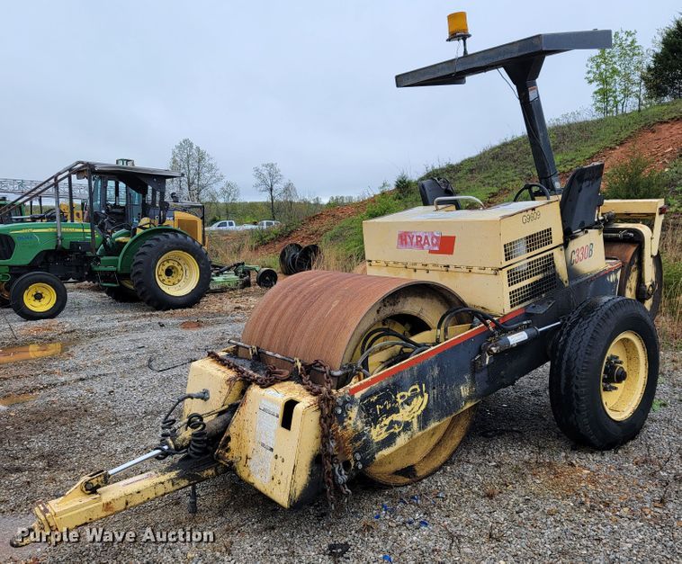 2006 Hypac C330B double drum roller in Willow Springs, MO | Item JL9524 ...