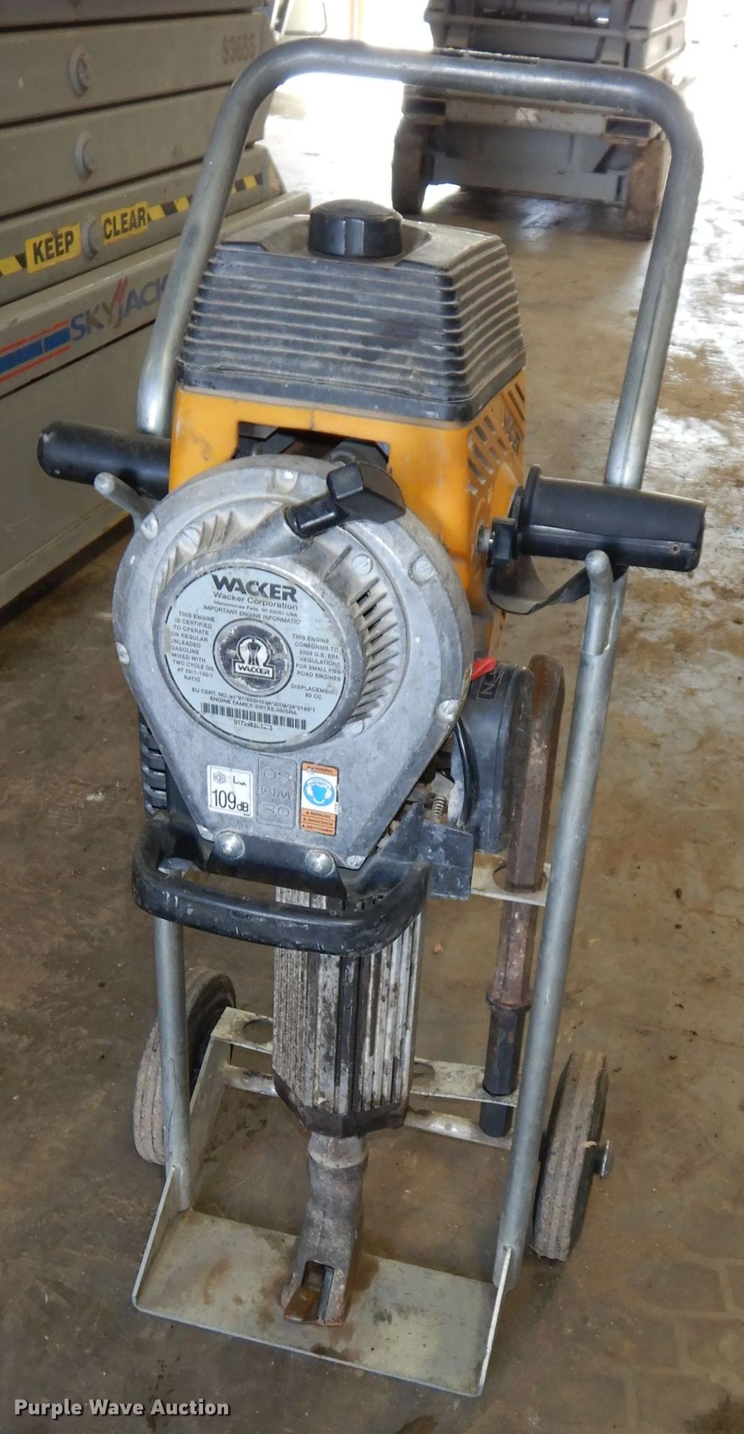 2008 Wacker BH24 jackhammer in Topeka, KS | Item DT9790 sold | Purple Wave