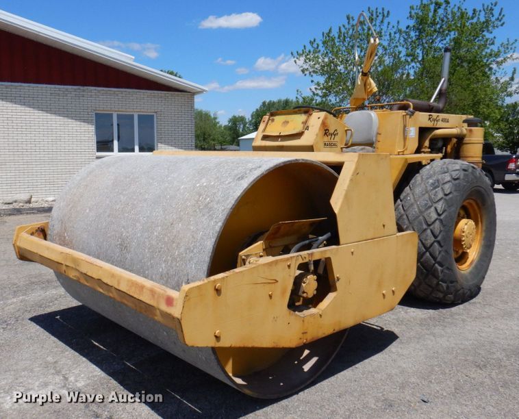 Raygo 400A single drum vibratory roller in Oakland, IL | Item DL3755 ...