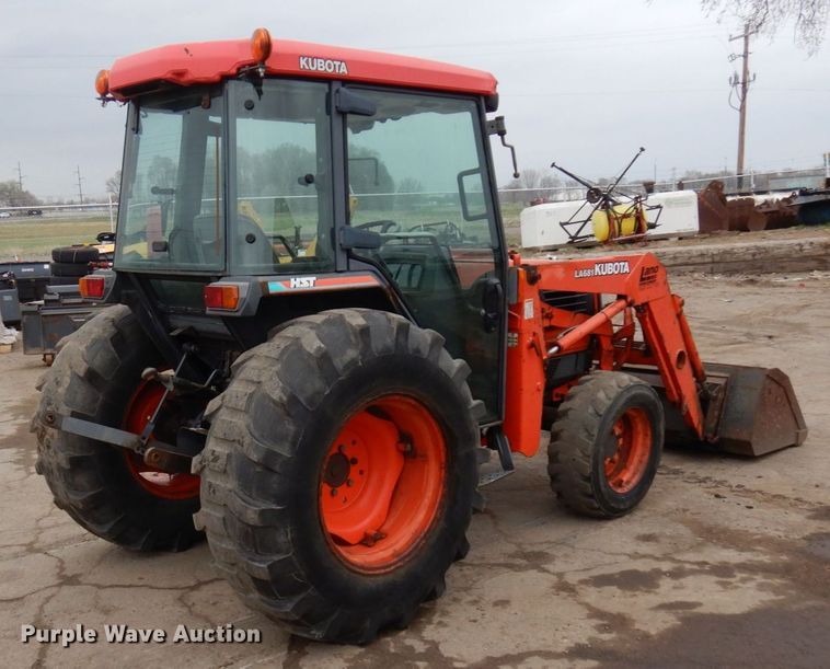 Kubota L4310 MFWD tractor in Shakopee, MN | Item DR0359 sold | Purple Wave
