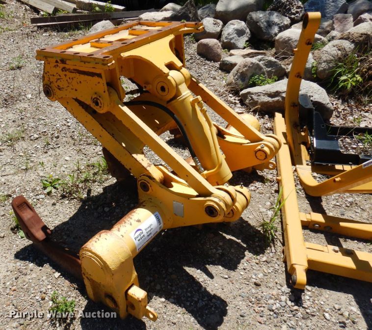 Komatsu 51PX ripper in Rogers, MN | Item DR0427 sold | Purple Wave