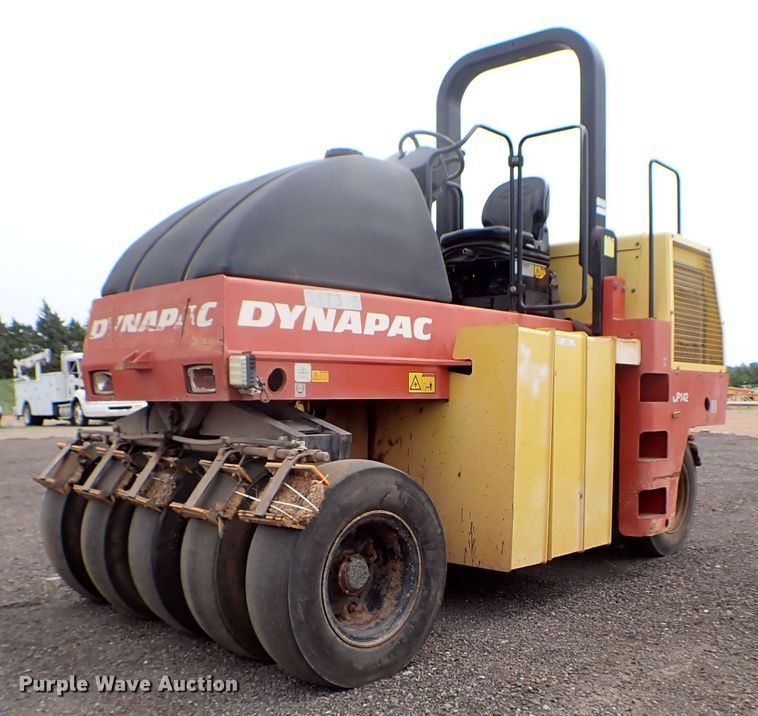 2010 Dynapac CP142 pneumatic roller in Edmond, OK | Item MF9442 sold ...