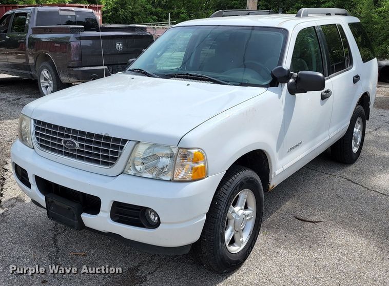 2005 Ford Explorer SUV in Independence, MO | Item KE9998 sold | Purple Wave