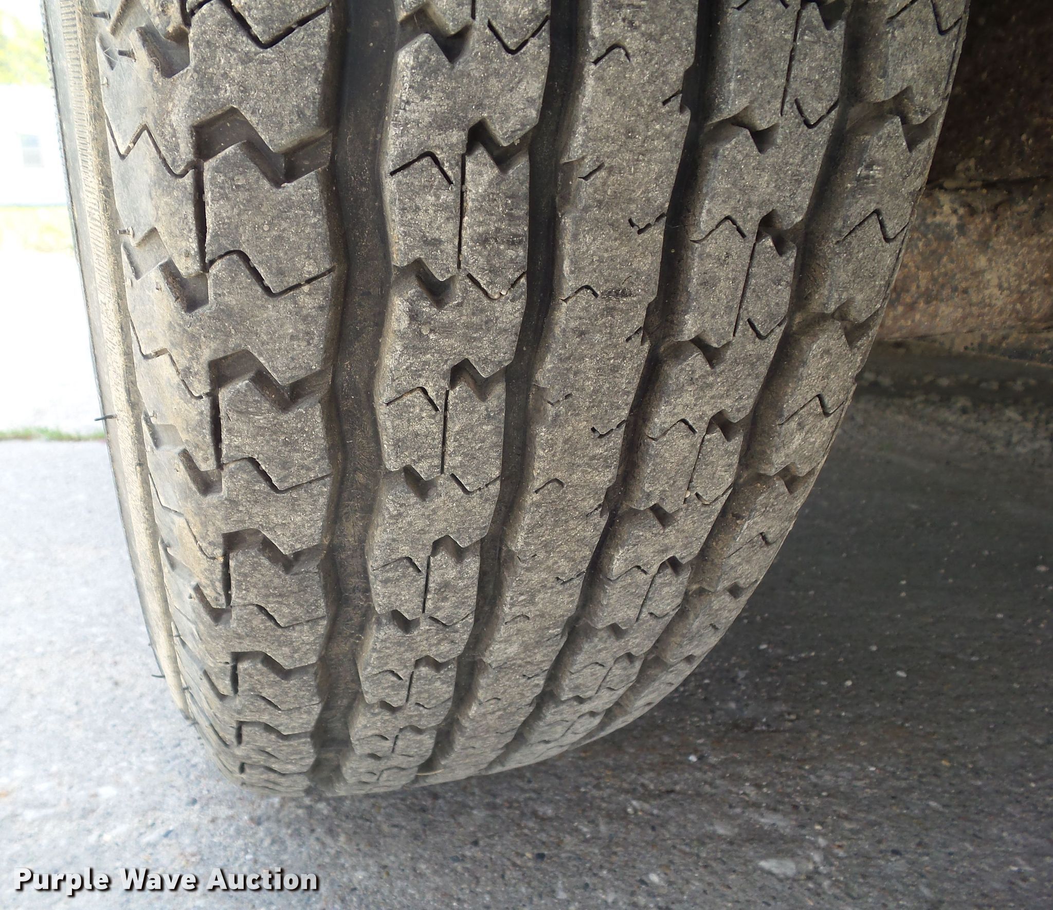 2009 Doolittle enclosed cargo trailer in Winterset, IA | Item DA7212 ...