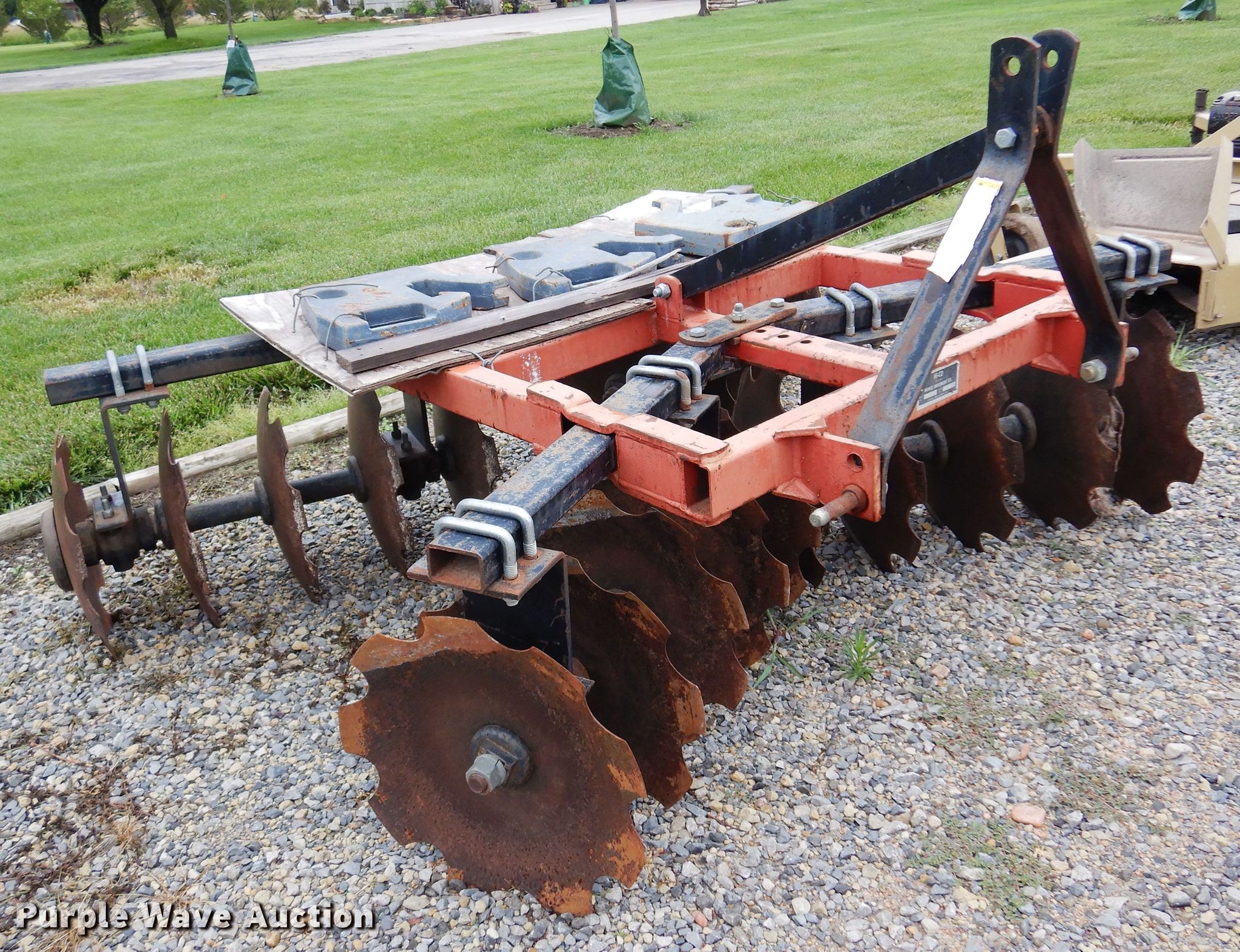 Howse disk in Augusta, KS | Item DN0306 sold | Purple Wave