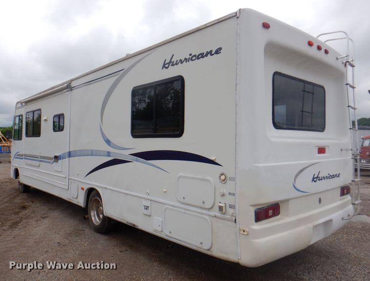 1999 Hurricane RV in Kansas City, KS | Item JX9152 sold | Purple Wave