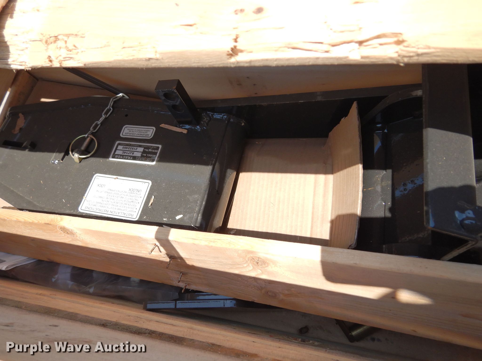 Kubota B2714C quick hitch in Grapevine, TX | Item DH8520 sold | Purple Wave