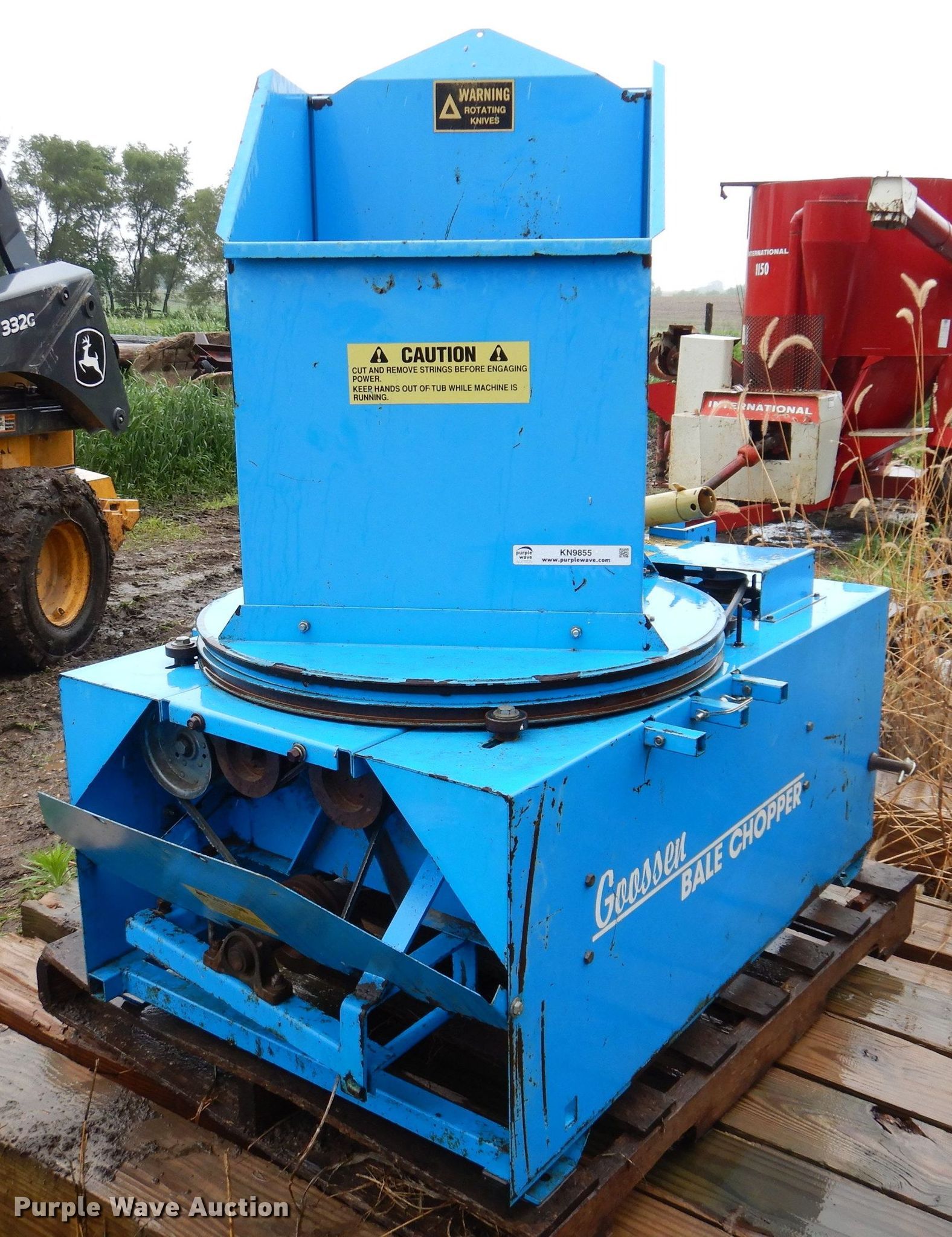 Goossen SC-2 bale chopper in Mapleton, IA | Item KN9855 sold | Purple Wave