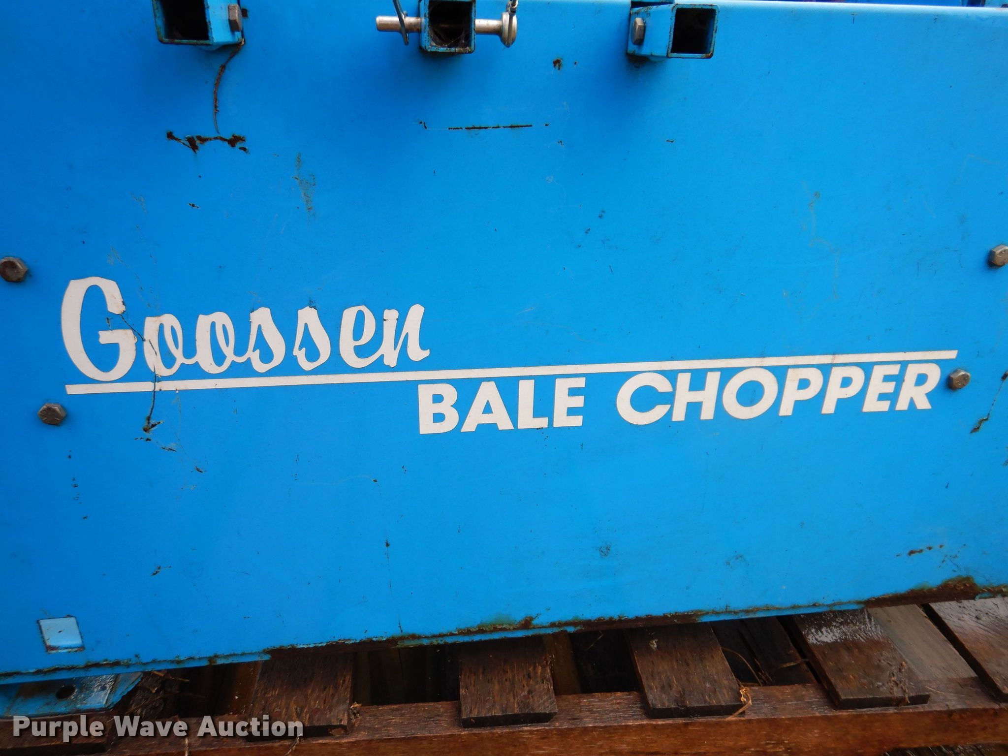 Goossen SC-2 bale chopper in Mapleton, IA | Item KN9855 sold | Purple Wave