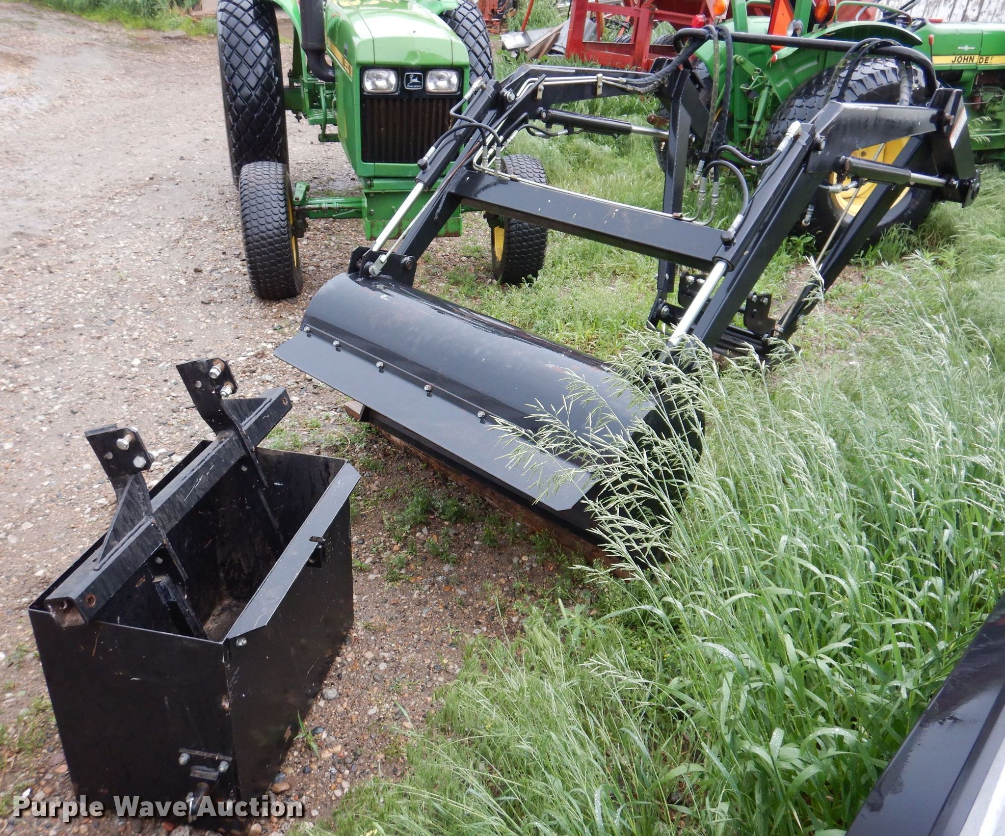 Simplicity loader in Mapleton, IA | Item KN9861 sold | Purple Wave