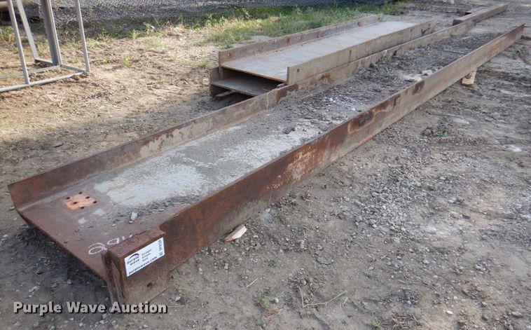(3) steel I-beams in Farmers Branch , TX | Item DP4134 sold | Purple Wave
