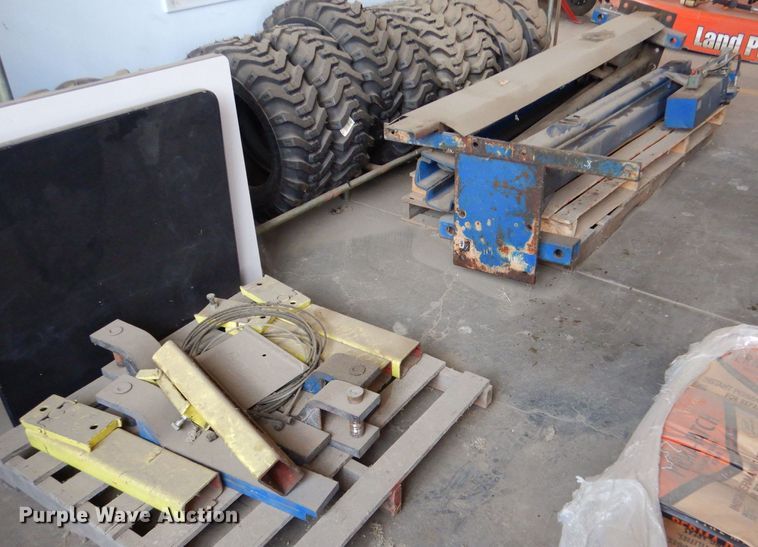 Rotary SP84 two post automotive lift in Larned, KS | Item LP9338 sold ...