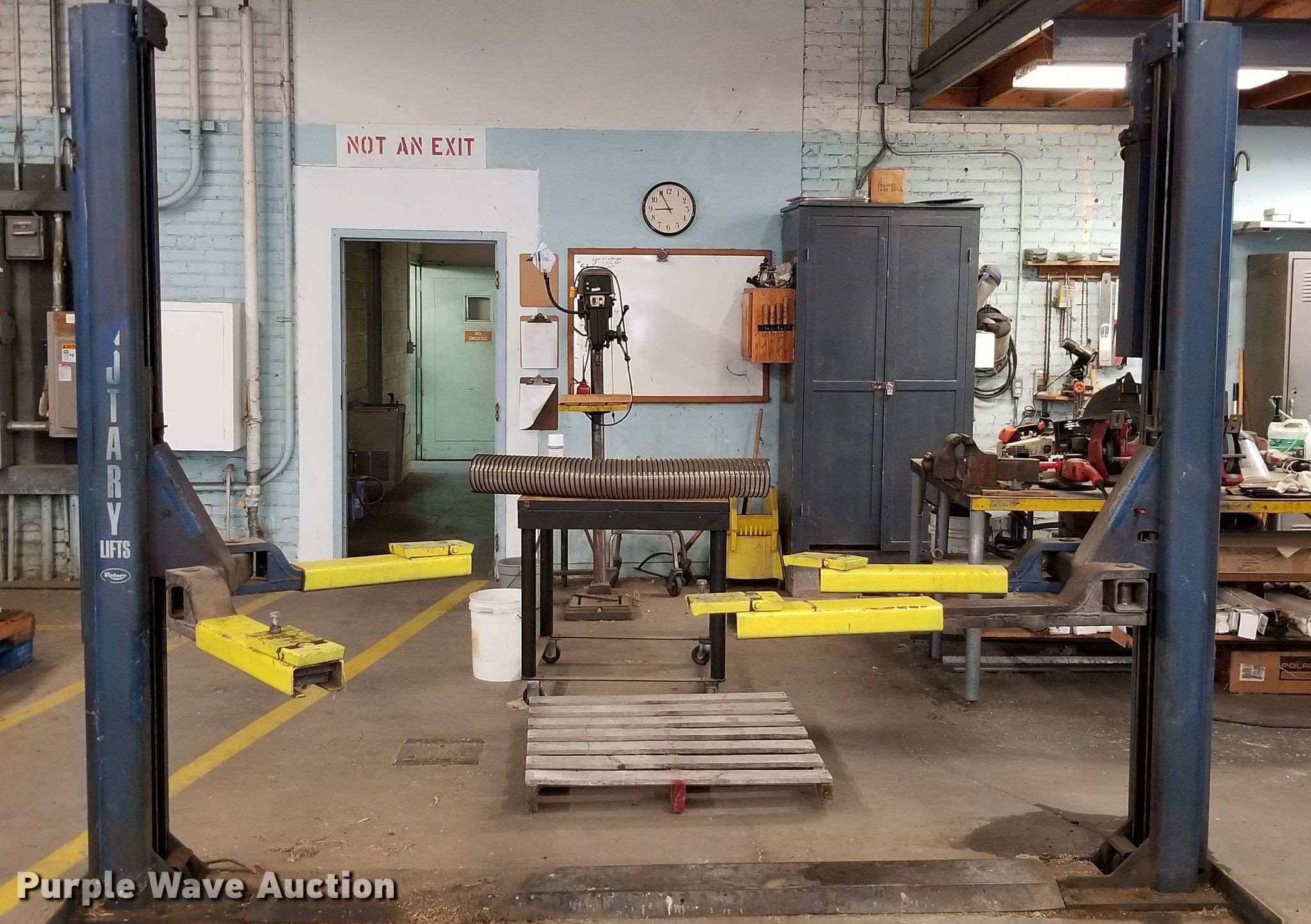 Rotary SP84 two post automotive lift in Larned, KS | Item LP9338 for ...