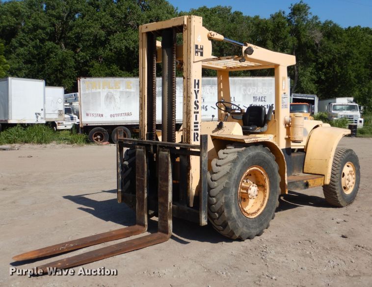 Hyster P165A forklift in Salina, KS | Item LP9362 sold | Purple Wave