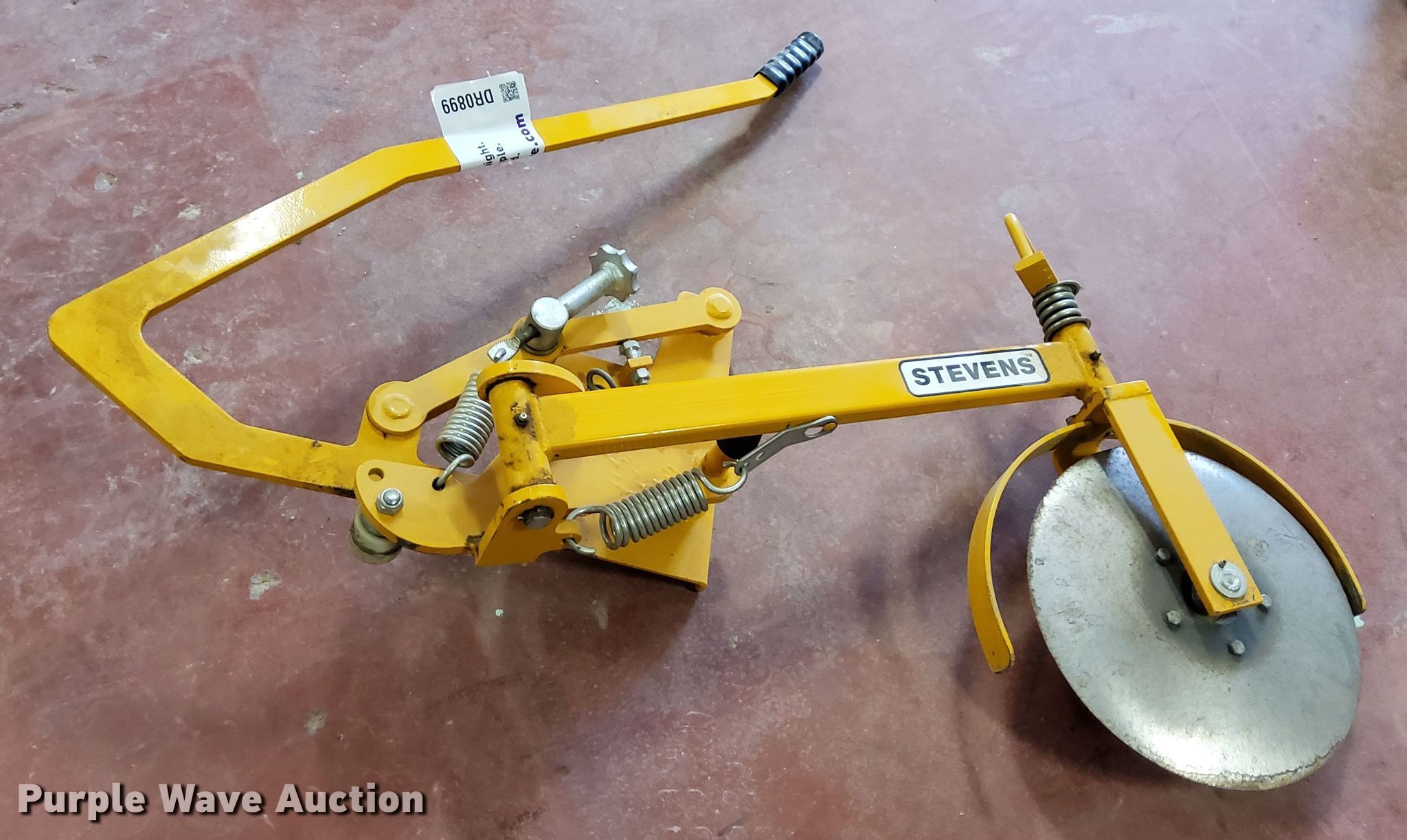 Stevens edger in Manhattan, KS | Item DR0899 sold | Purple Wave