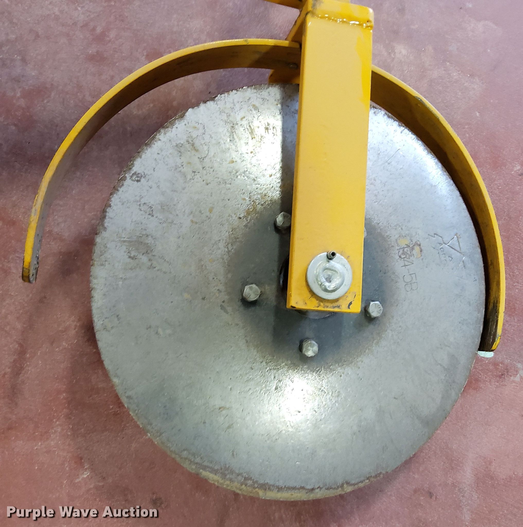 Stevens edger in Manhattan, KS | Item DR0899 sold | Purple Wave