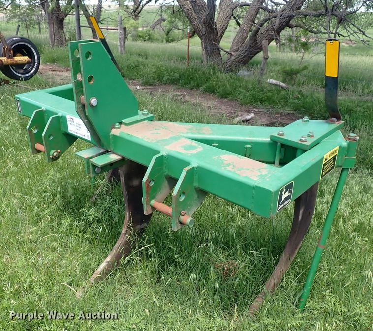 John Deere 913 V-ripper in Kingman, KS | Item DS7148 sold | Purple Wave