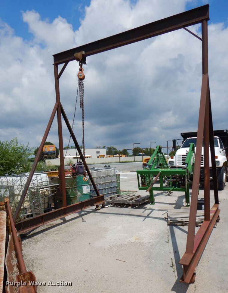 A-frame hoist in Lincoln, NE | Item KD9854 sold | Purple Wave