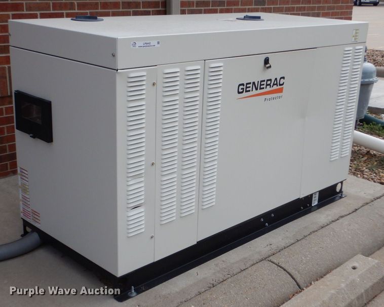 Generac RG04524GNAX generator in Hays, KS | Item LP9442 sold | Purple Wave