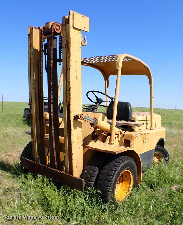 Hyster H80C forklift in Ninnekah, OK | Item MF9404 sold | Purple Wave