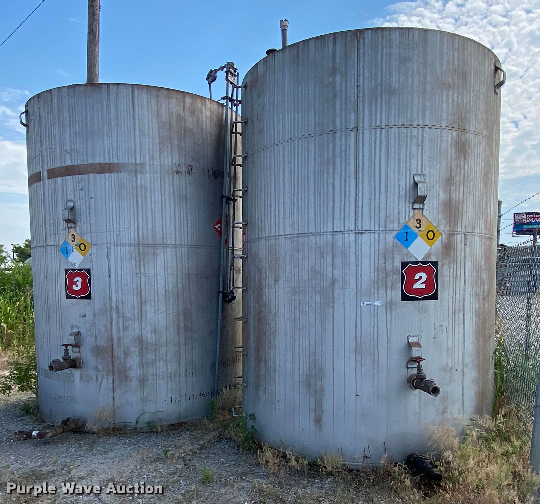 (2) fuel tanks in Tulsa, OK | Item JA9233 sold | Purple Wave