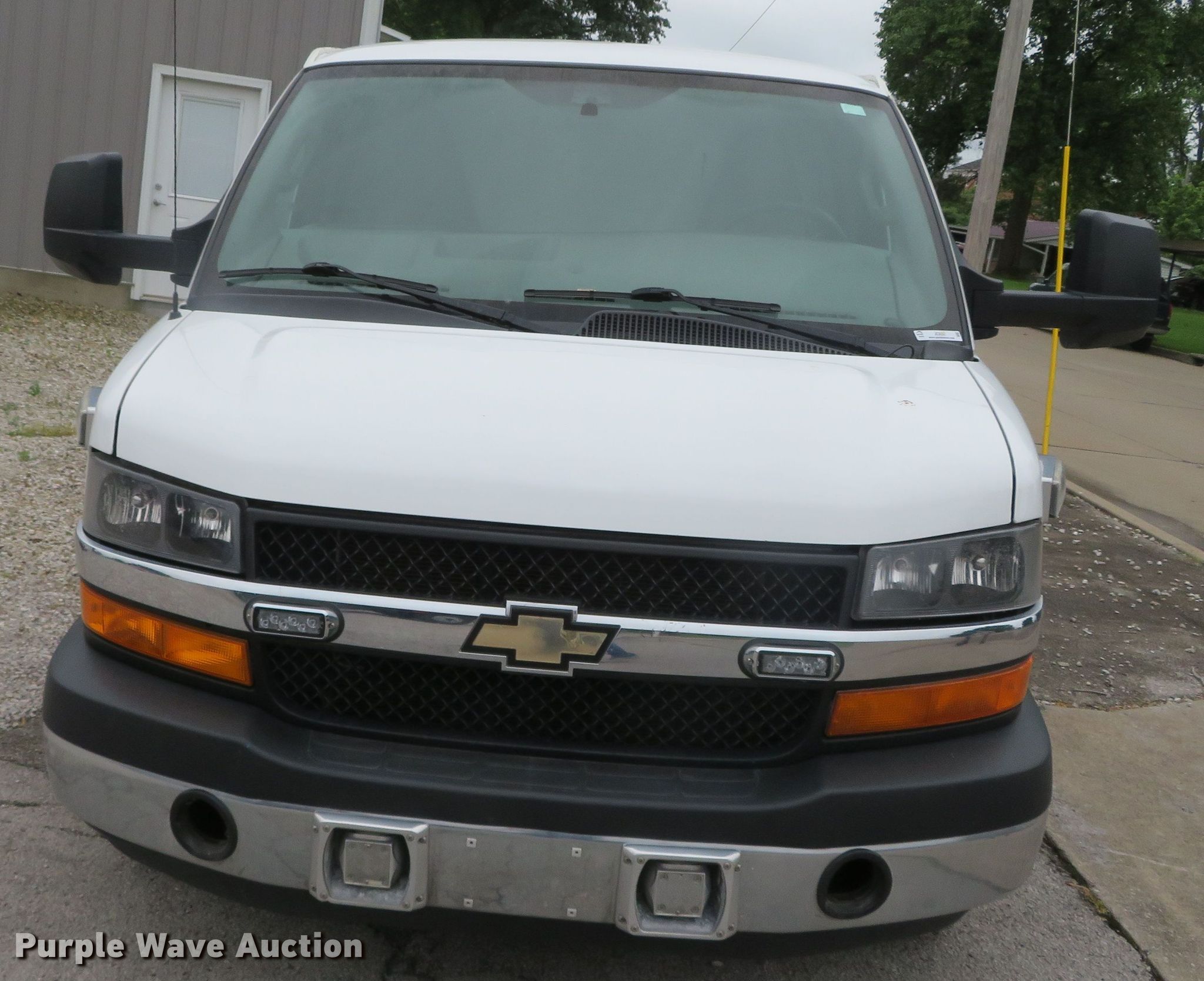 2016 Chevrolet Express 4500 van cab and chassis in Perryville, MO ...