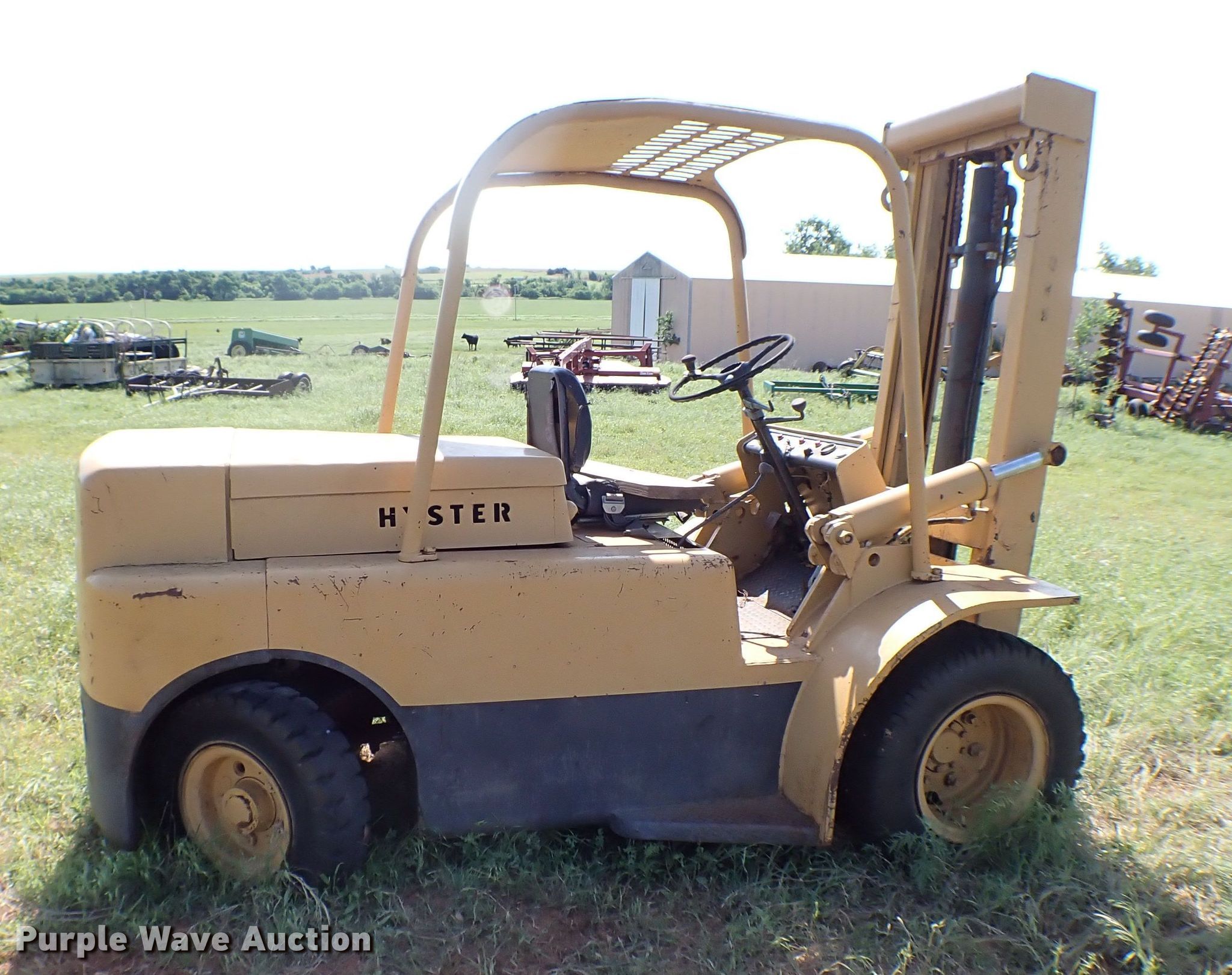 Hyster H80C forklift in Ninnekah, OK | Item MF9404 sold | Purple Wave