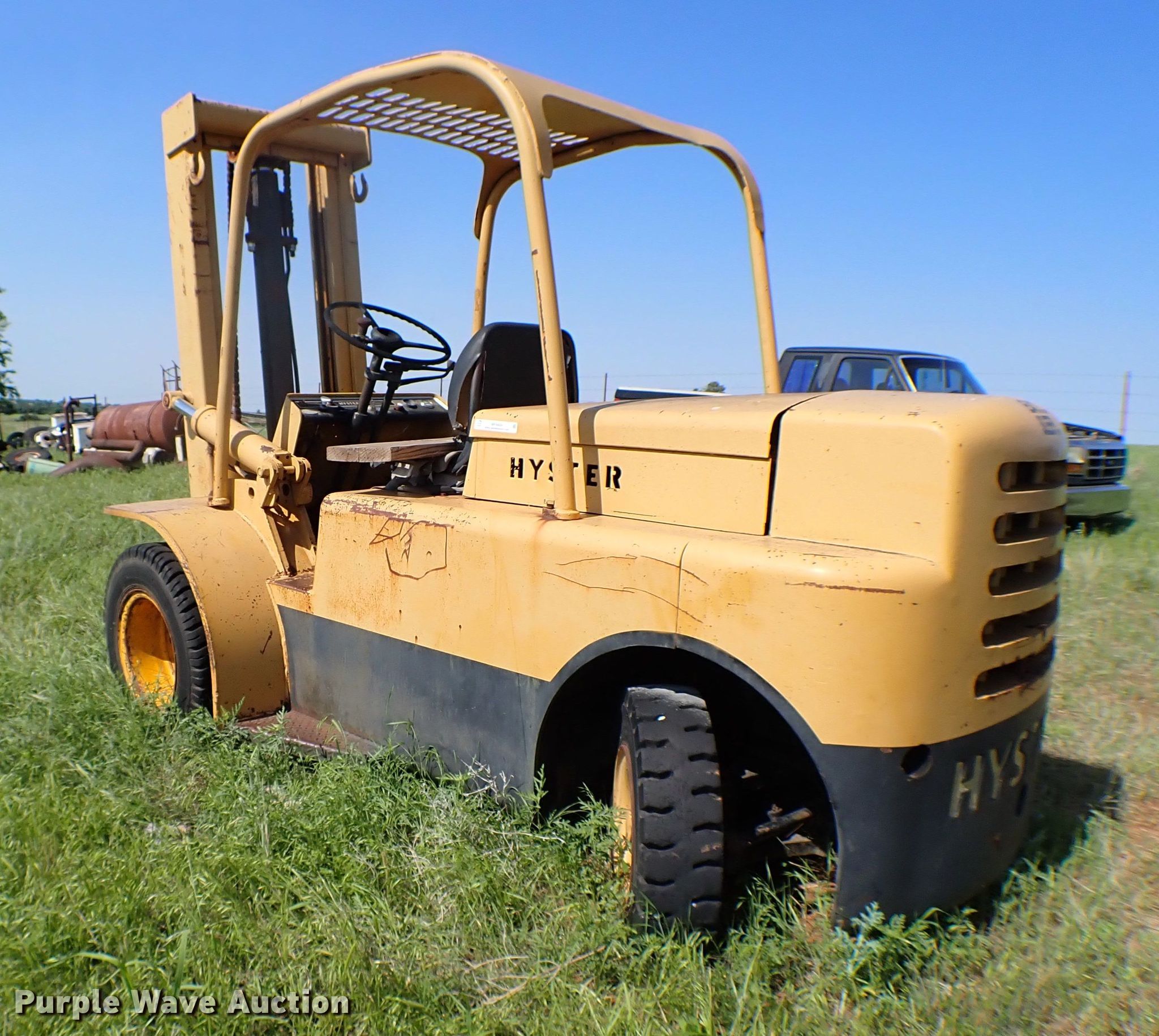Hyster H80C forklift in Ninnekah, OK | Item MF9404 sold | Purple Wave