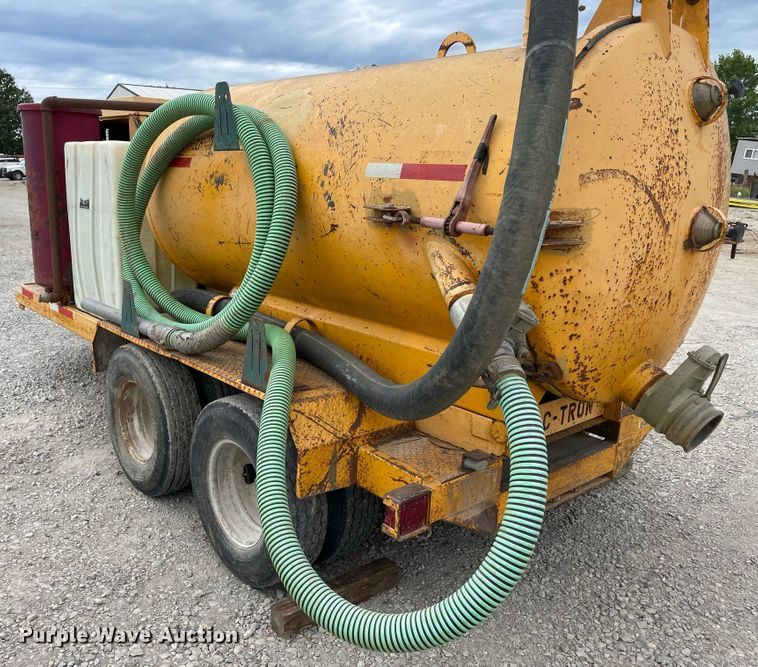 2006 Vac-Tron vacuum excavator in Warrensburg, MO | Item JC9888 sold ...